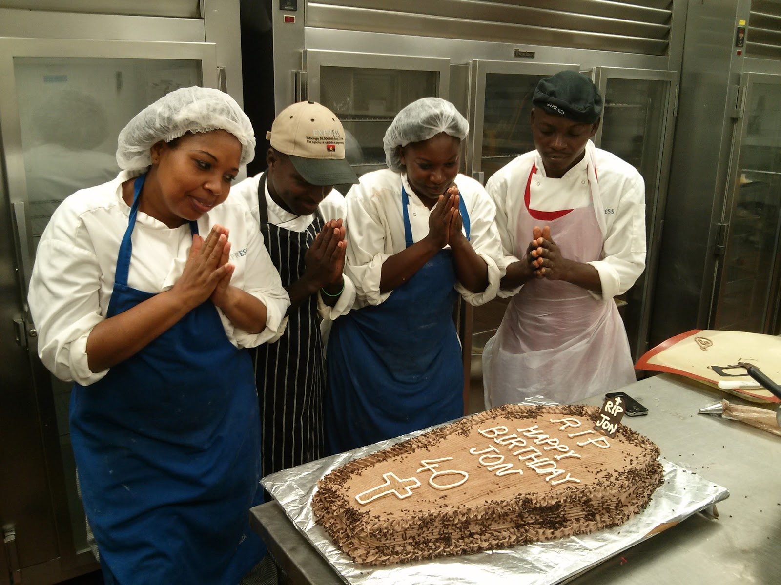 An Englishman in Angola: Coffin Cake!